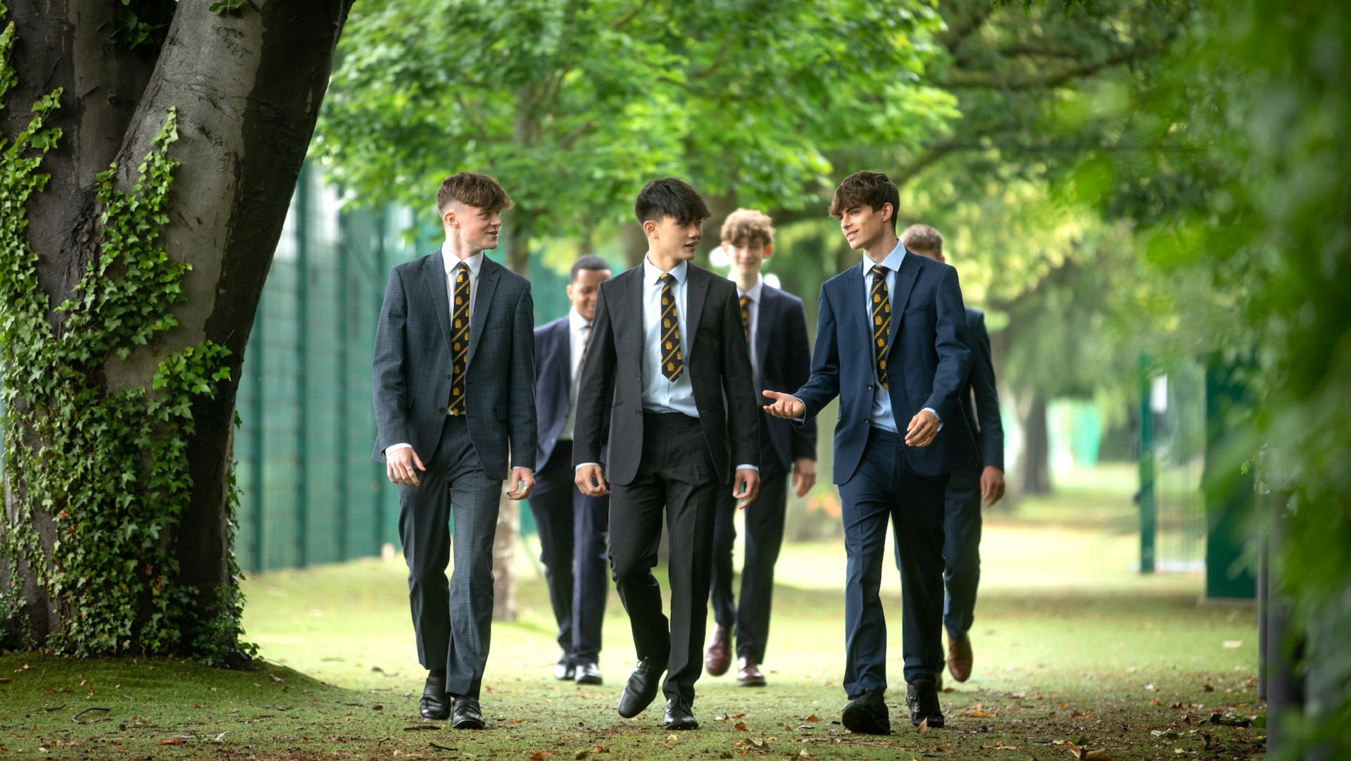 Hampton School: Excellent Education & Competitive Fees | isbi