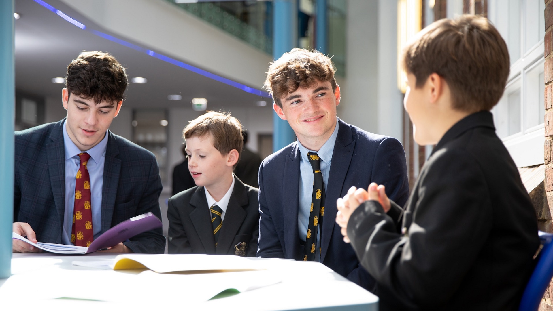 Hampton School: Excellent Education & Competitive Fees | isbi