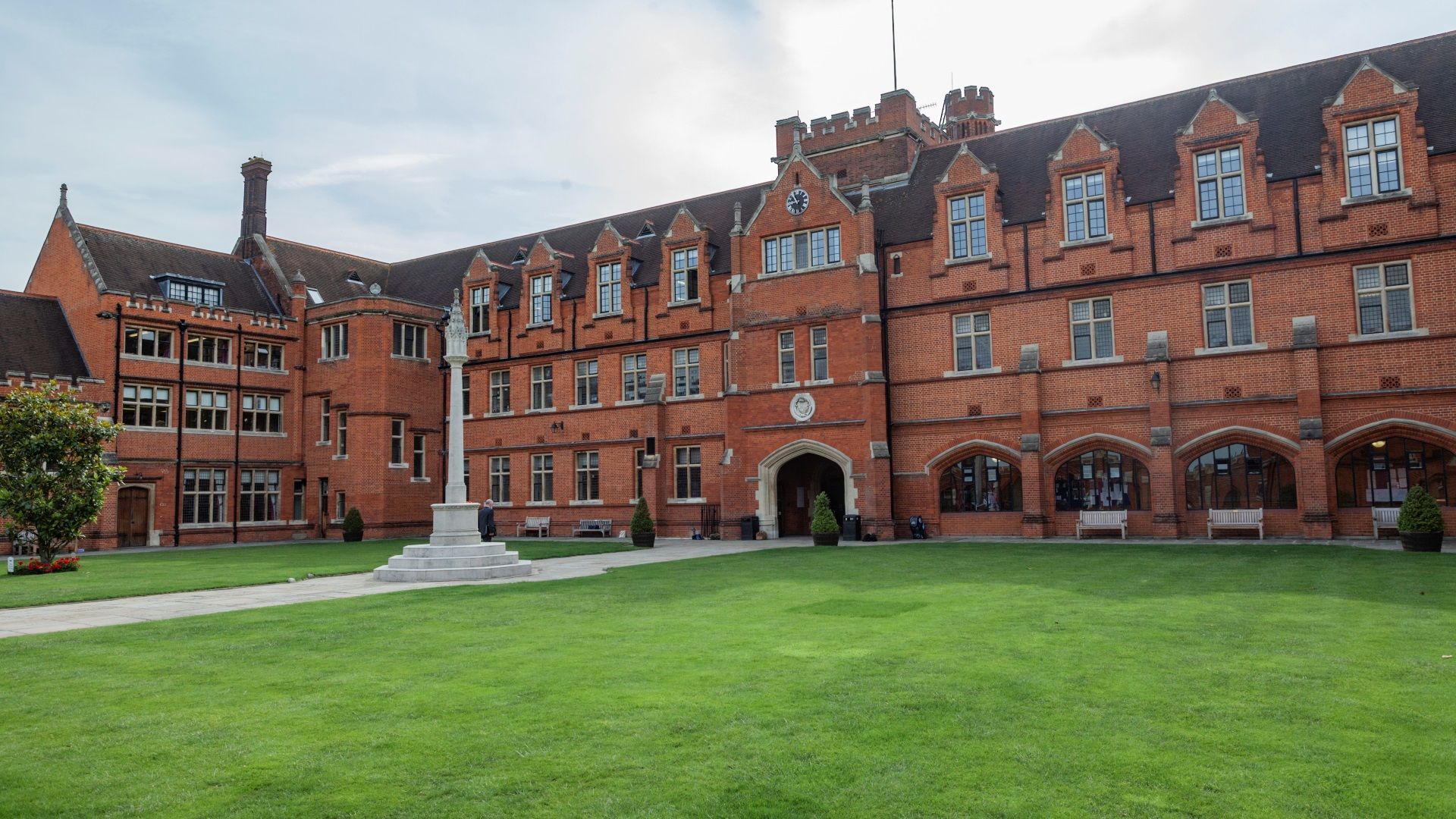 Bancroft School Woodford | Fees & Admissions Details